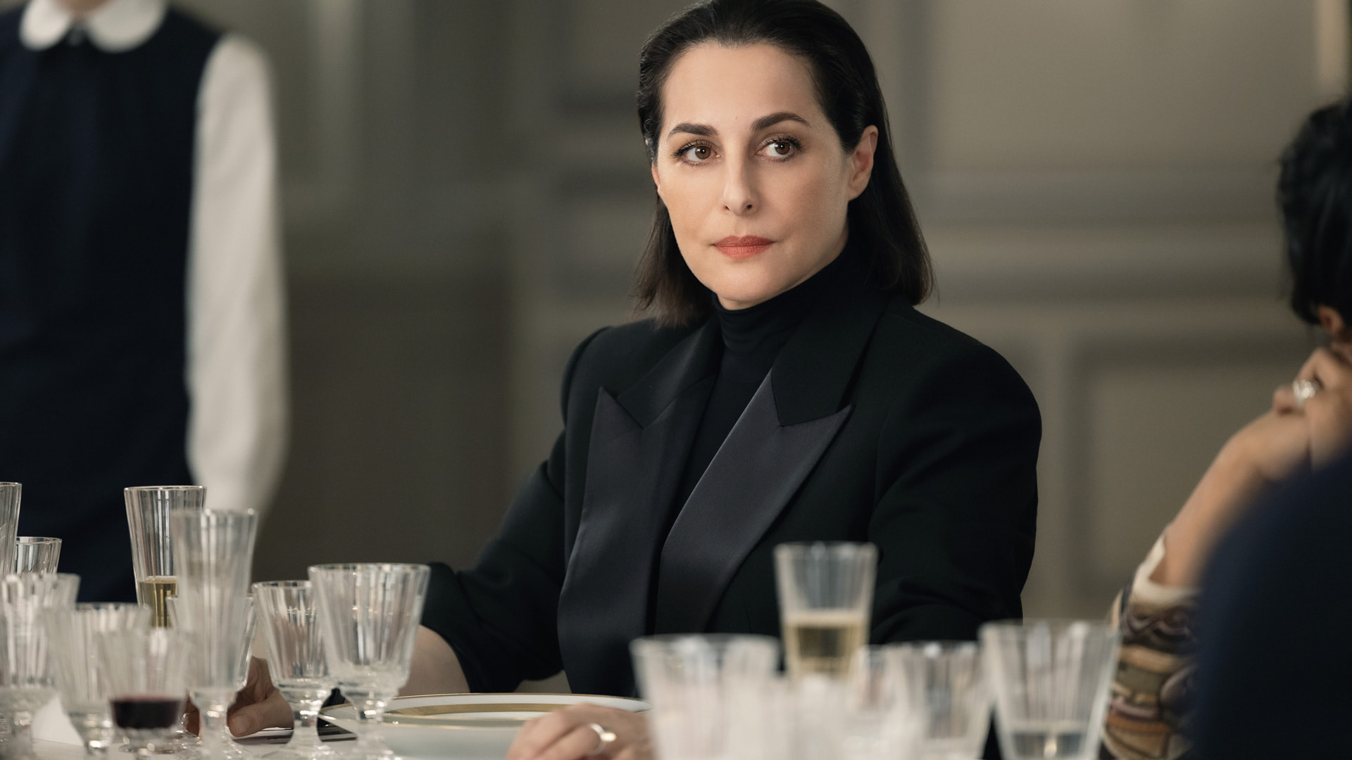 La Maison Season 1 Episode 3 Recap: Vincents Departure and Palomas Rise ...