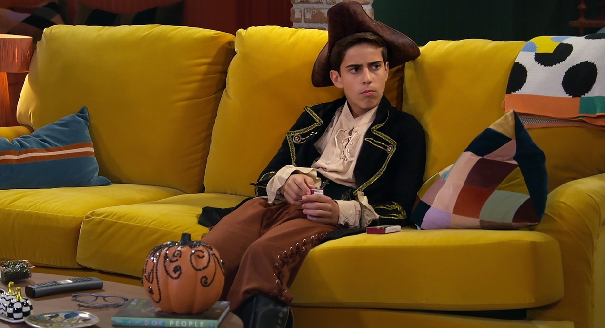 Wizards Beyond Waverly Place Season 1 Episode 4 Recap: Something Wizard This Way Comes