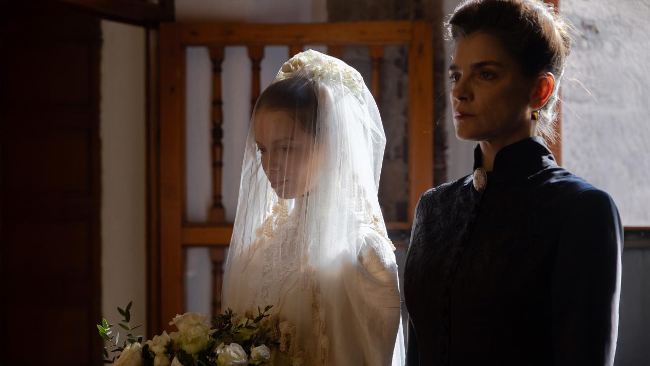 Like Water for Chocolate Season 1 Episode 2 Recap: Chabela Wedding Cake ...