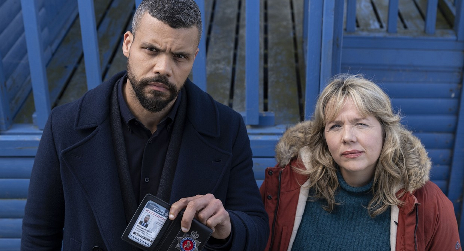 Whitstable Pearl Season 3 Episode 5 Recap: Walking with Ghosts | Eyes ...